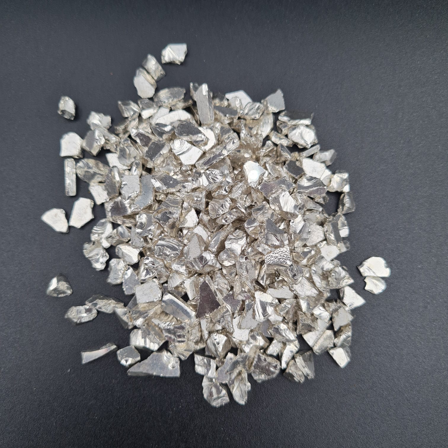Arteria. LARGE GLASS GRANULES