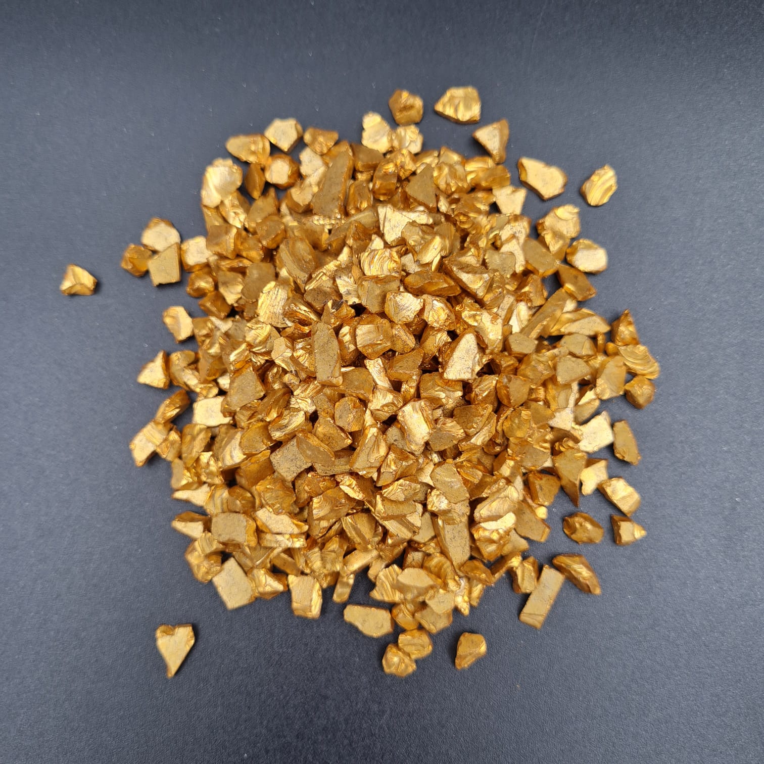 Arteria. LARGE GLASS GRANULES