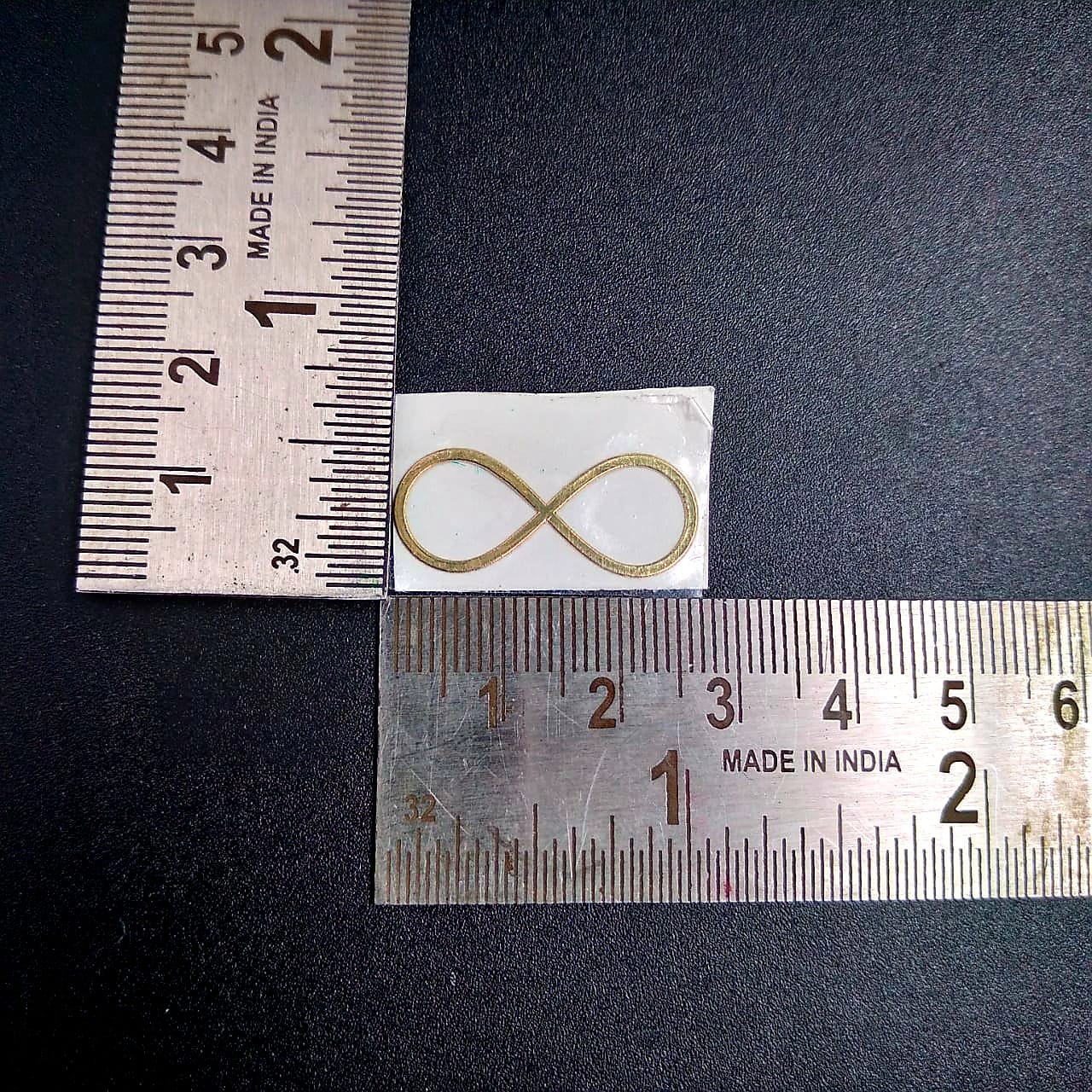 Arteria. Metal sticker- Infinity