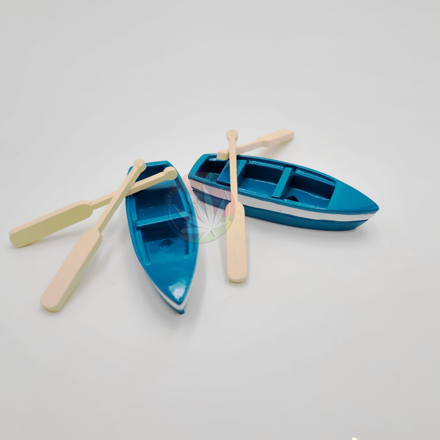 Arteria. Boat Miniatures with 2 Oars