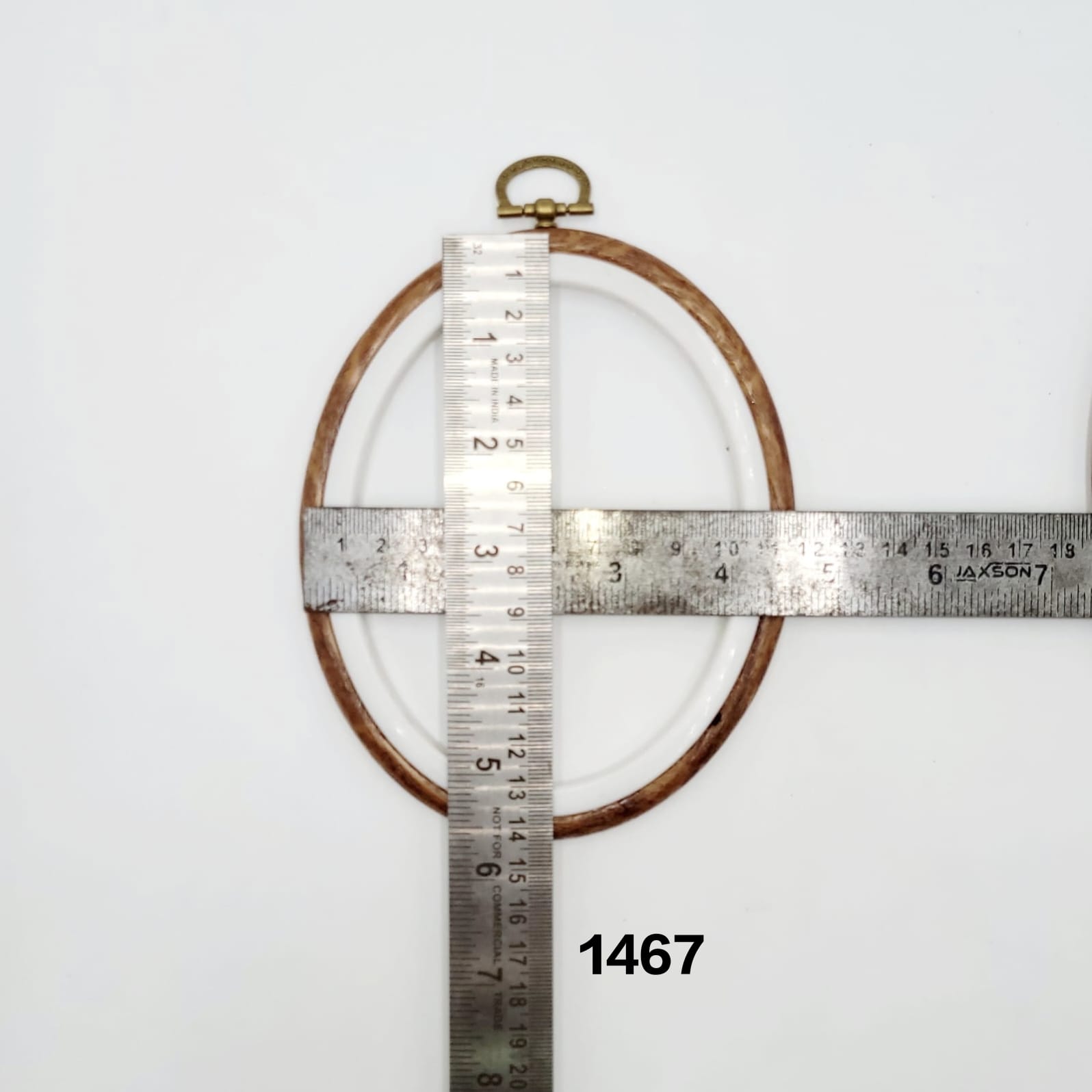 Arteria. Oval Embroidery Rings- Set of 4